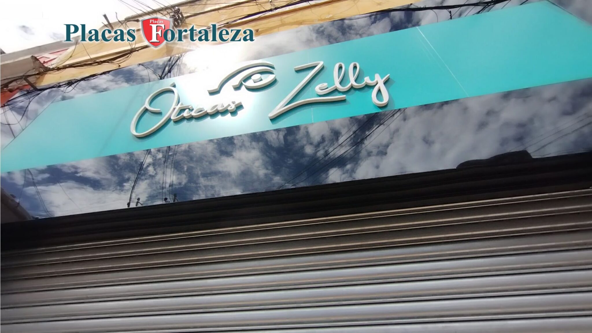 Logo e Letreiro em PVC Expandido para Ótica
